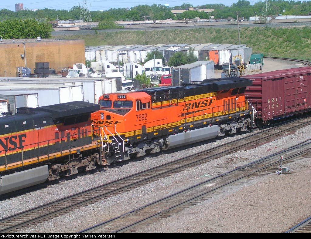 BNSF 7592